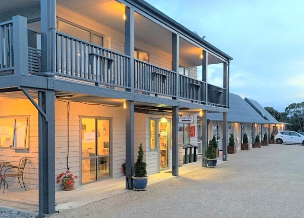 Collingwood Park Motel - South Island