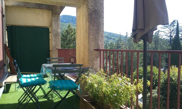 Appartement Climatisé Avec Terrasse Au Coeur De Nyons - Nyons