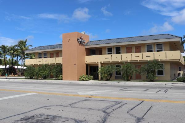 Curtis Inn & Suites - Fort Lauderdale, FL