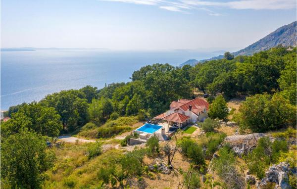 4 Bedroom Nice Home In Jesenice - Omiš