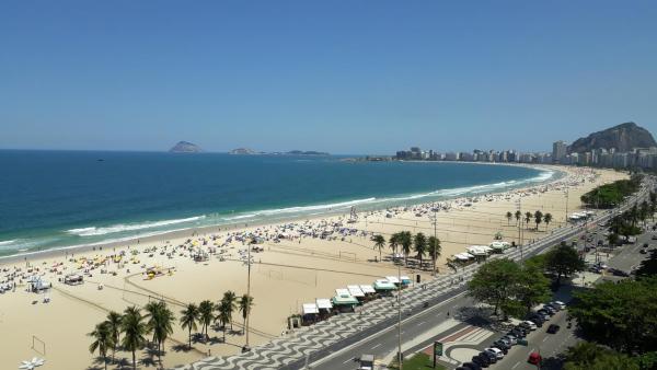 Copacabana Vista Mar Cobertura 2 Andares De Frente Para Os Fogos Do Réveillon Com 5 Quartos, 5 Ar-condicionados, 6 Banheiros E Garagem Gratuita - Copacabana