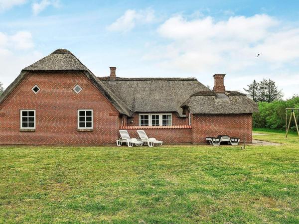 18 Person Holiday Home In Ulfborg - Danimarka