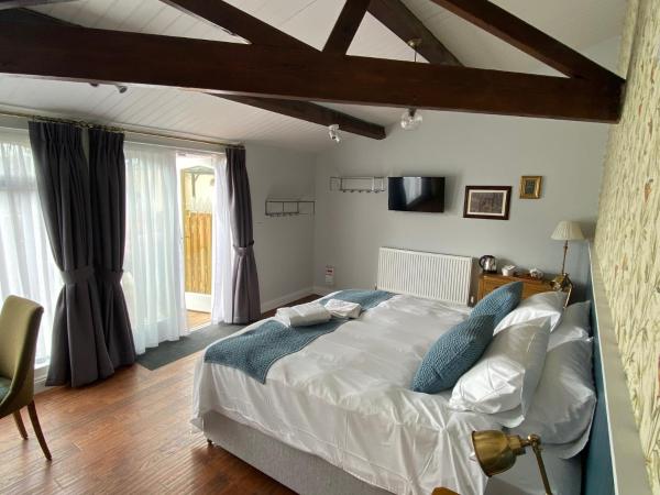 Three Bishops Inn - Lymington