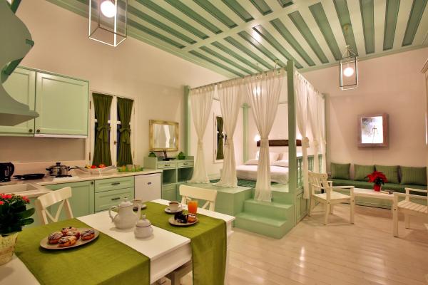 Efchi Deluxe Suites 1904 - Rhodes