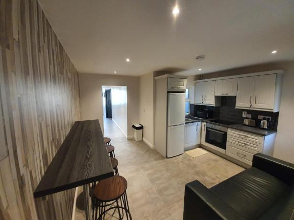 Large Townhouse In The Heart Of Galway No 11 - Galway