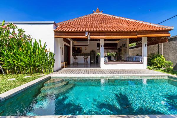 Awesome 1br Villa In The Heart Of Seminyak - Kuta