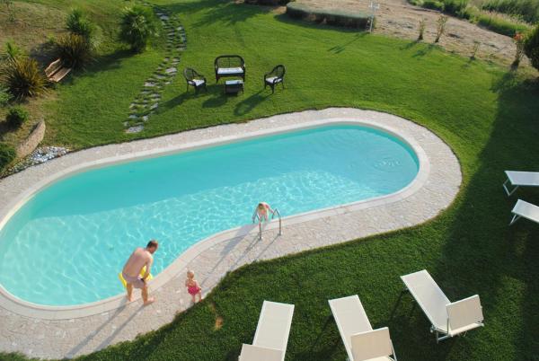 Charming House In Montelabbate With Shared Pool. - Pesaro