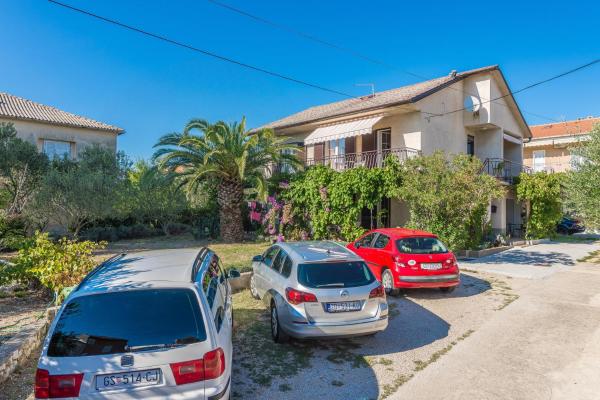 Apartments Navalia - Caska