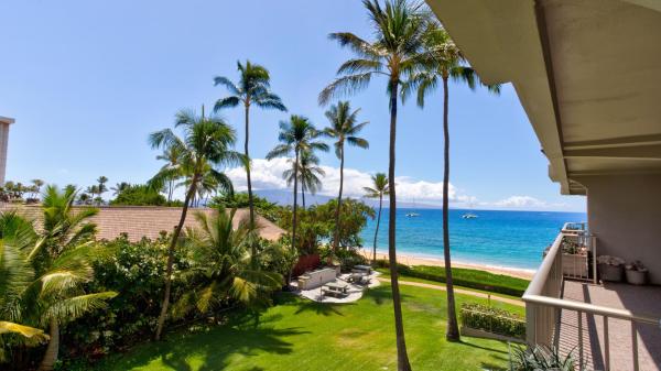 Maui Westside Properties - The Whaler 359 - Lahaina, HI