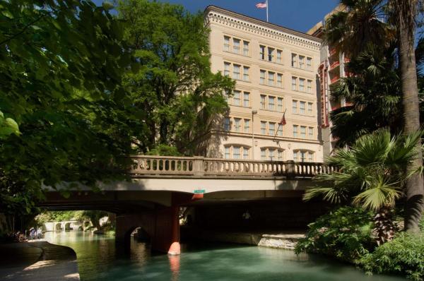 Drury Inn & Suites San Antonio Riverwalk - San Antonio, TX