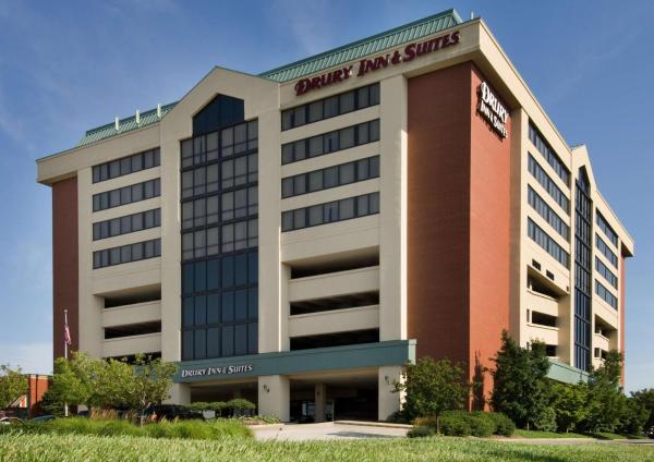 Drury Inn & Suites St. Louis Creve Coeur - Hidden Valley Ski Resort, MO