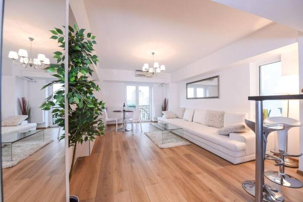 New Luxury Flat At Unirii Square, Piata Unirii - Bukarest