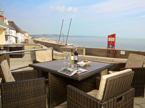 1 At The Beach - Torcross