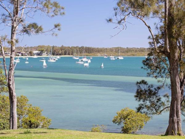Corlette Waterfront 2 Waterfront Luxury Wi Fi Aircon Boat Parking - Salamander Bay