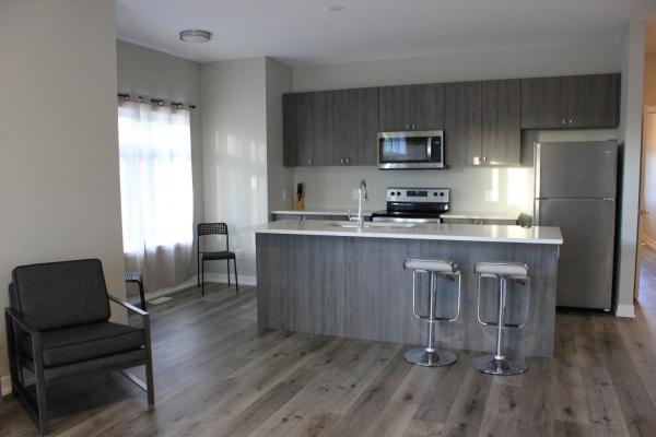 Private Room Guest-only Modern B&b - St. Jacobs