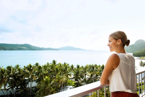Reef View Hotel - Hamilton Island