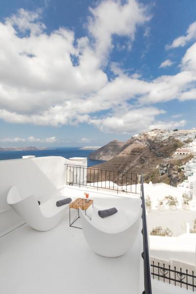 Doukas Caldera Suites - Santorini