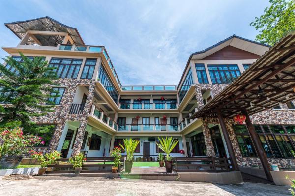Bentong Eco Wellness Resort 14room 69pax By Verano Homestay - Bentong