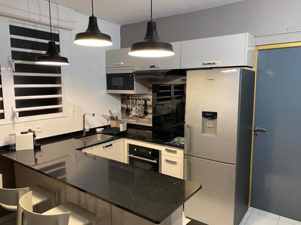 Appartement F3 De Standing A Schoelcher - Fort-de-France