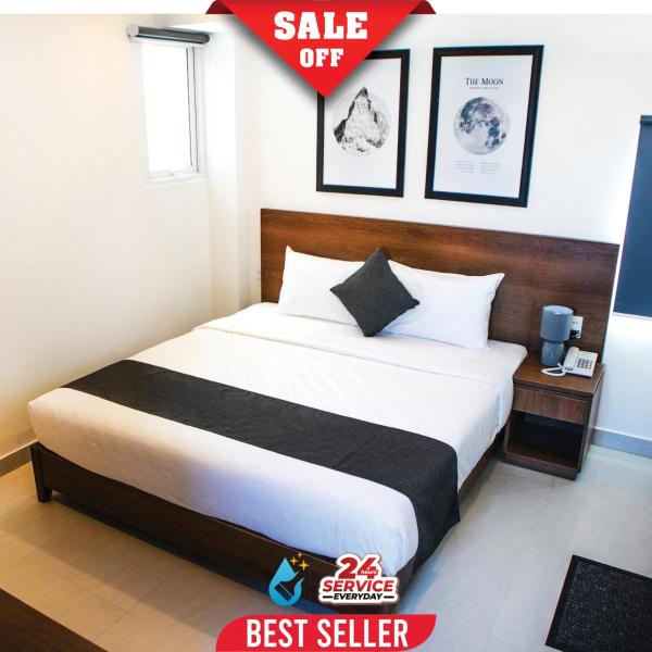 (Beach-24/7) Budget 1 King-bed Private Toilet - Da Nang