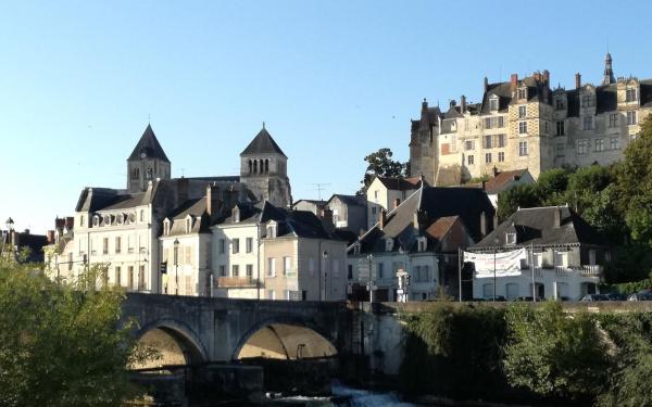 Au Pied Du Château - France