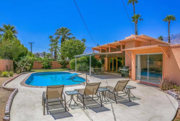 Early California Style Permit# 290 - Palm Springs, CA