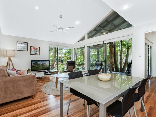 Mobys Beach House 11 - Boomerang Beach