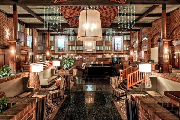 Best Western Premier The Central Hotel & Conference Center - Middletown, PA