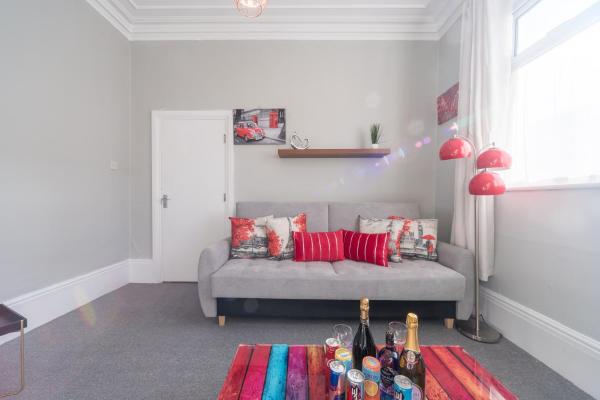 3 Bedroom Saks - 2 Living Area House In Newland Ave Hull - 비벌리