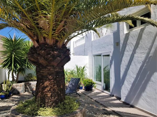 Casa La Palmera - Holiday House Close To The Beach - Canary Islands