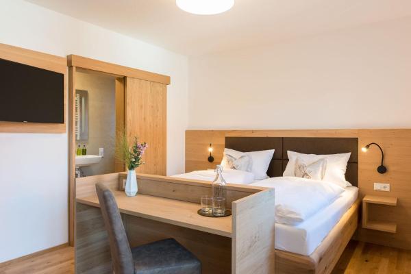 Gasthof-pension Brauner Hirsch In Alfeld - Mittelfranken - Bayern