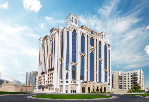 Al Jaddaf Rotana Suite Hotel -