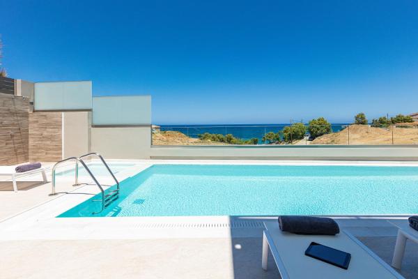 Lagoon Seabreeze Villa, Sumptuous Retreat, By Thinkvilla - Crete