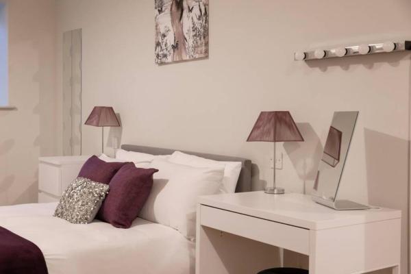 Hereford City Centre - Isabella House, Aparthotel - Modern Apartments In The Heart Of The City - Hosted By Rentmyhouse - Gloucestershire