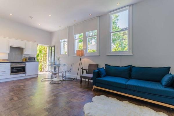 Luxury Victorian School With Views Of Harbour - 포위