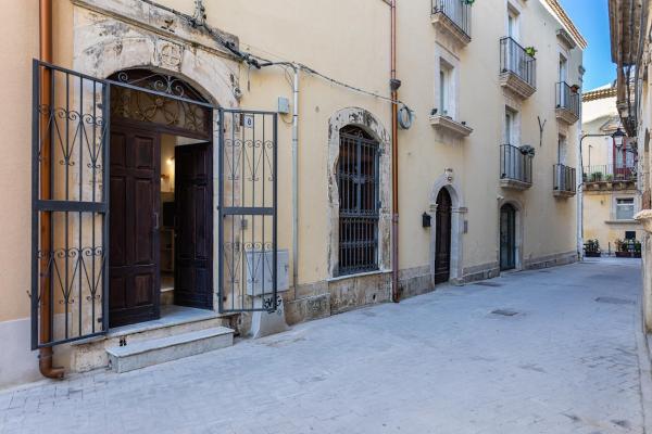 Salomone Apartments I By Wonderful Italy - Siracusa