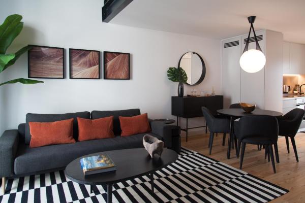 Flh Intendente Elegant Mezzanine With Balcony - Alfama