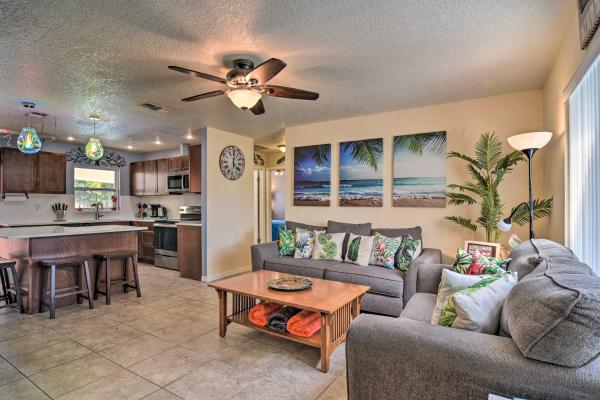 6 Mi To Beaches Seminole Retreat With Pool - Tampa Bay, FL
