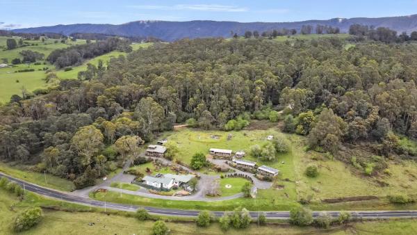 Mole Creek Cabins - Tasmania