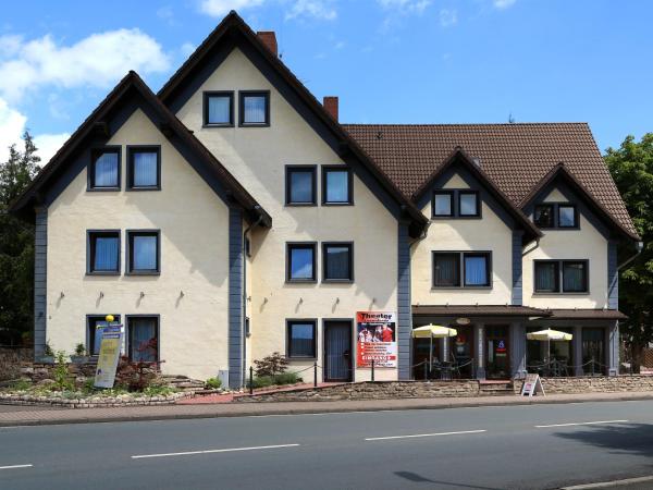 Hotel Vier Spitzen - Beverungen