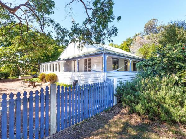 Sunroom Cottage - Tea Gardens
