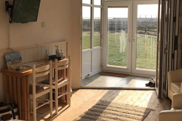 Seaside Studio Right On The Coastal Path. - Hive Beach