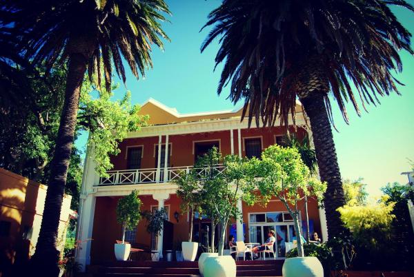 Ashanti Lodge Backpackers - Camps Bay