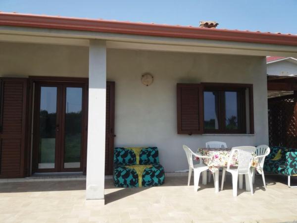 Charming House In Is Potettus With Private Garden - Sant'Anna Arresi