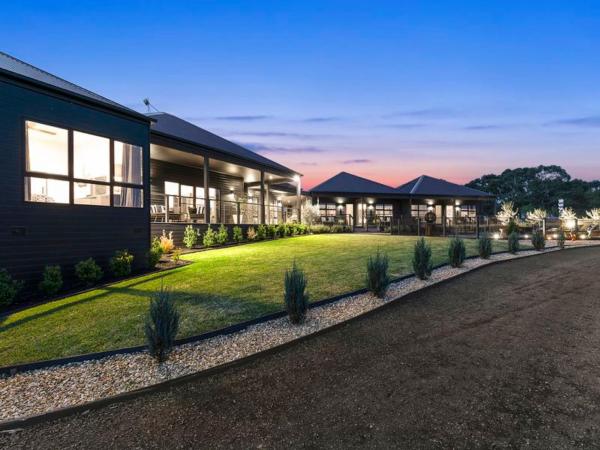 Campania Non Spa Suite - Victoria, Australia