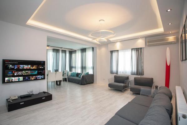 Mayra Seafront Luxury Apartment (Breakbooking-cy) - Cyprus