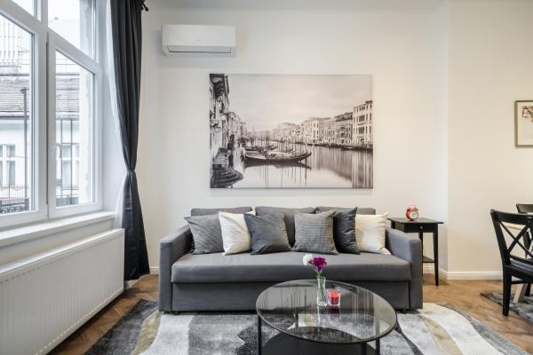 Bpr Sirius Suite With A/c - Budapest