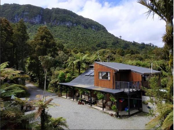 Te Nikau Retreat - West Coast