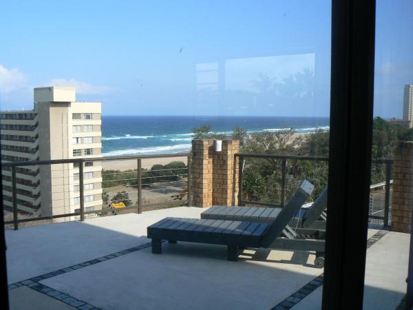 Upmarket 2 Bedroom Self Catering Apartment - Amanzimtoti
