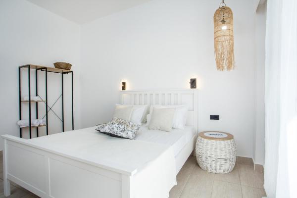 Rosie's Bellezza - Rhodes